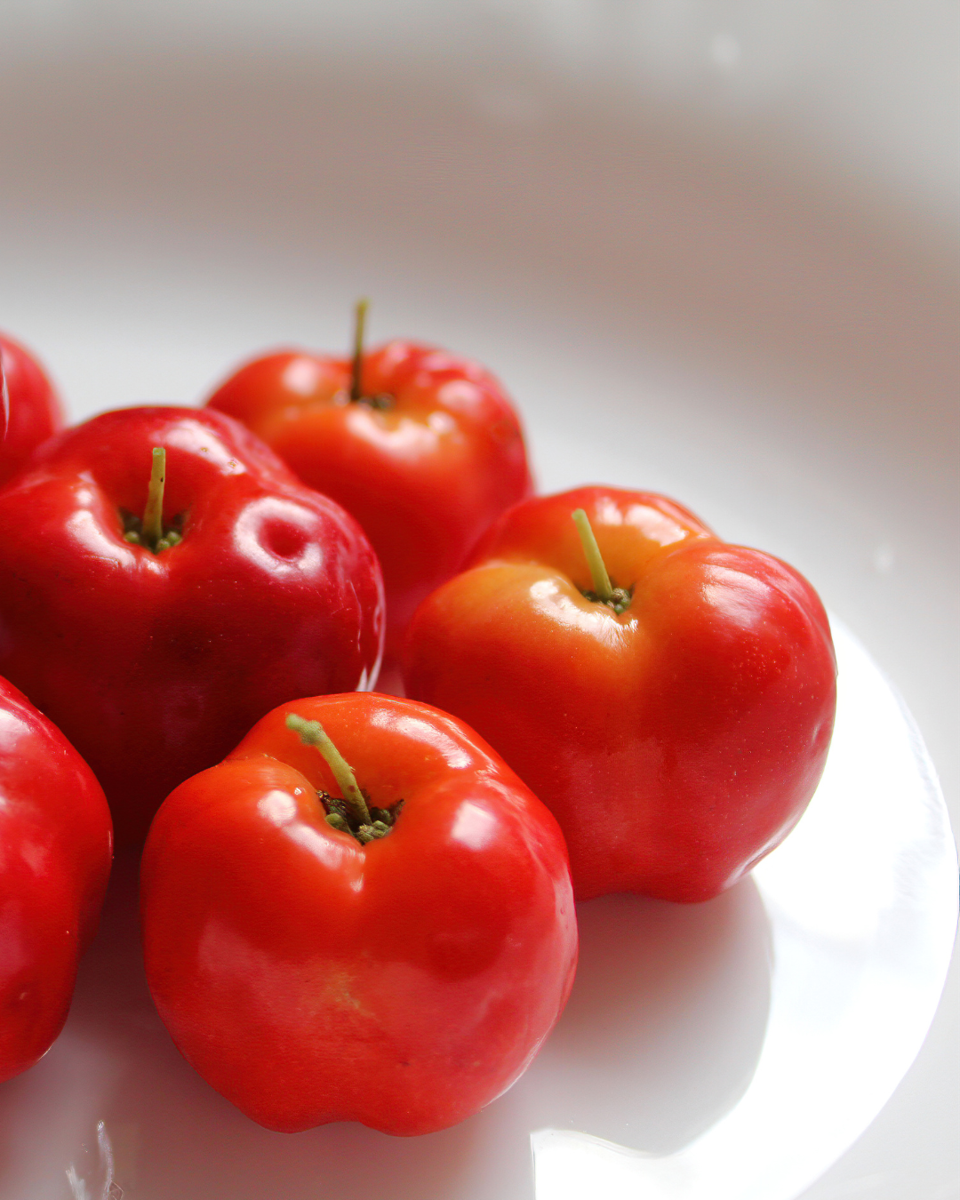 Did you know Acerola Cherry is a powerhouse of vitamin C? – Gunam Beauty